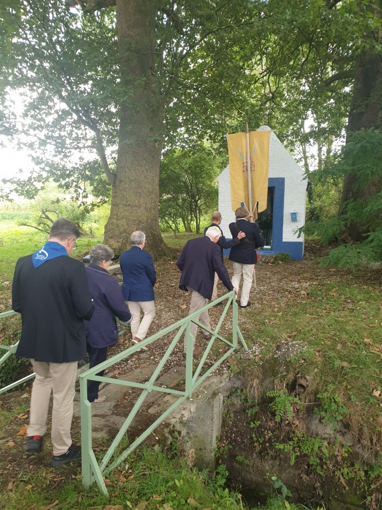 Mettez vos chaussures de marche pour Marie...